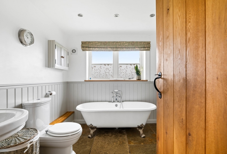 Manor Farm, Spalford Road, North Scarle, Lincoln, LN6 9HF | King & Co